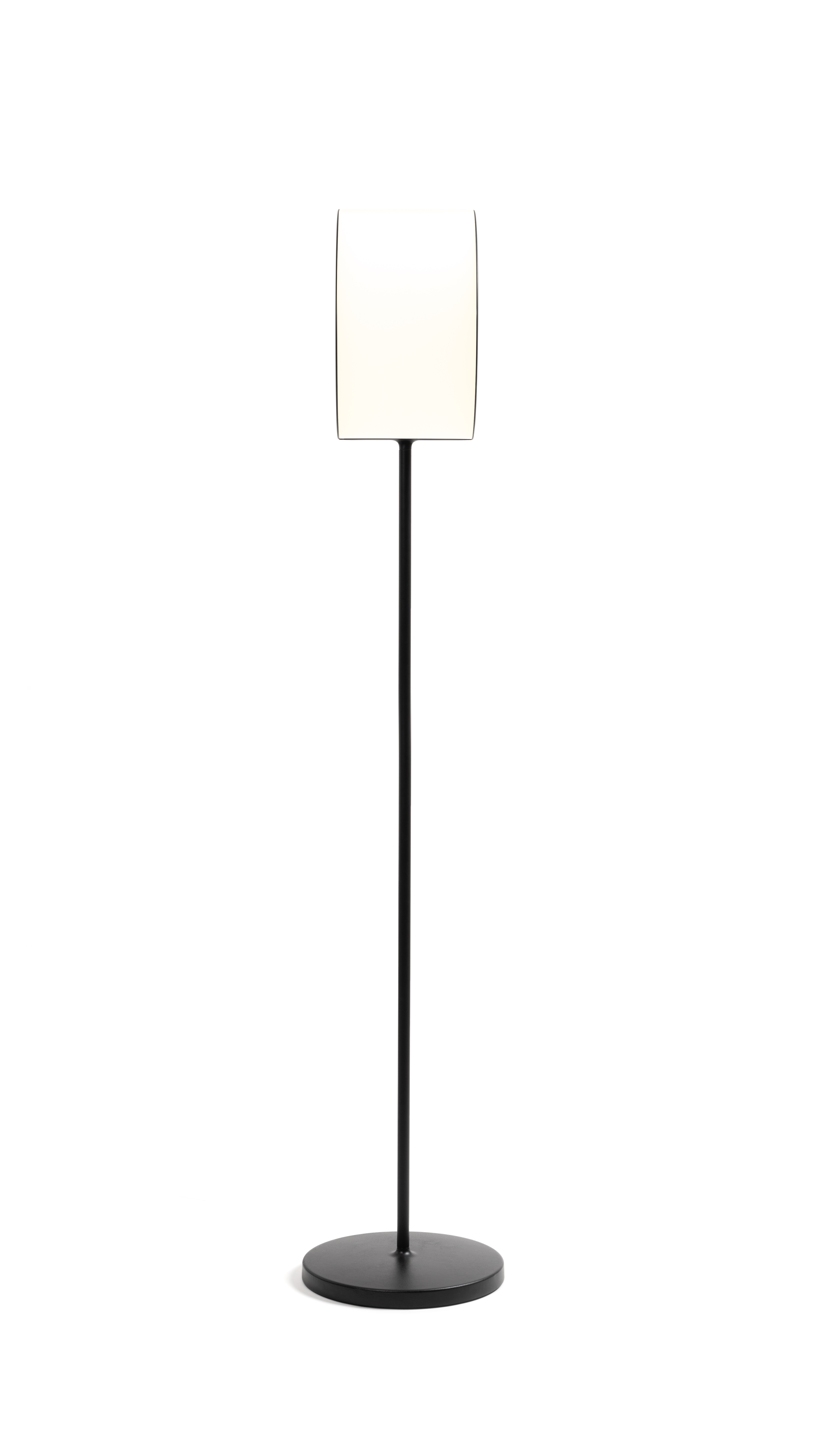 Magis_lost_floorlamp_product_side_LI35_02 - Magis S.p.A.